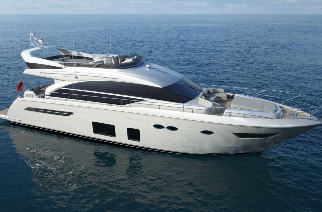 Introducing the new Princess 68 flybridge - Princess Motor Yachts