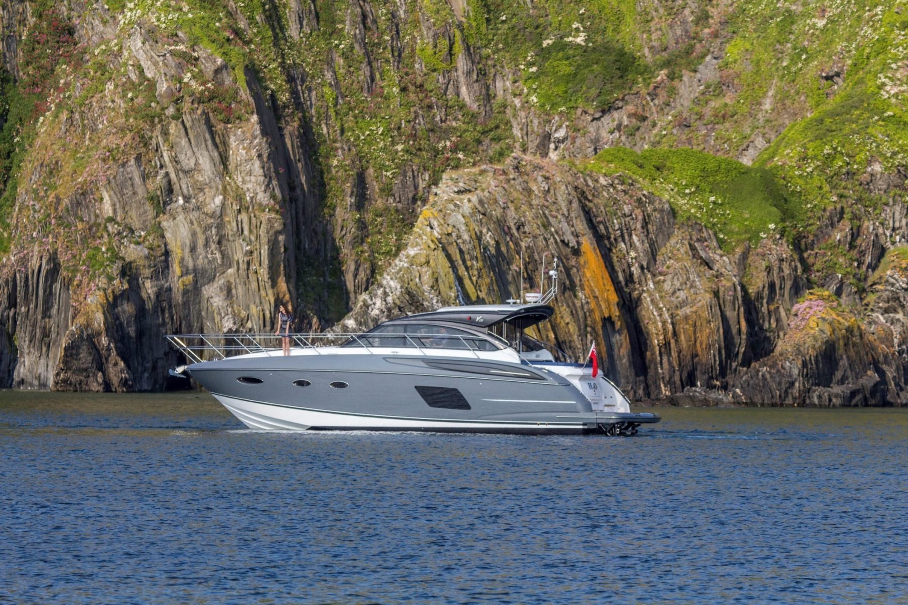 The stunning new Princess V48 - Princess Motor Yacht Sales