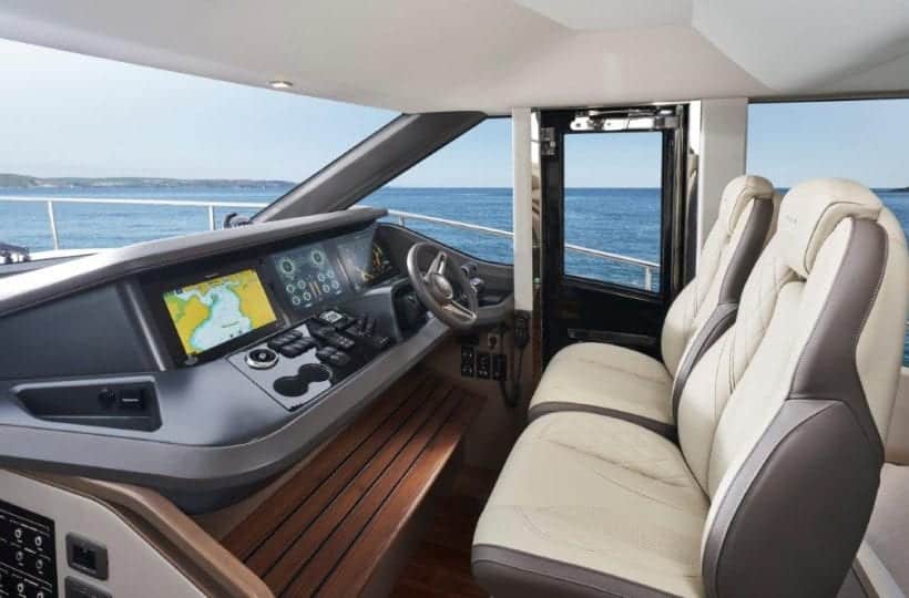 All-new Princess Y72 - Princess Motor Yacht Sales